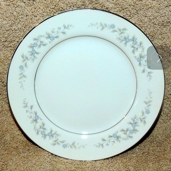 Forget Me Not | Kitchen | Forget Me Not China Plate | Poshmark